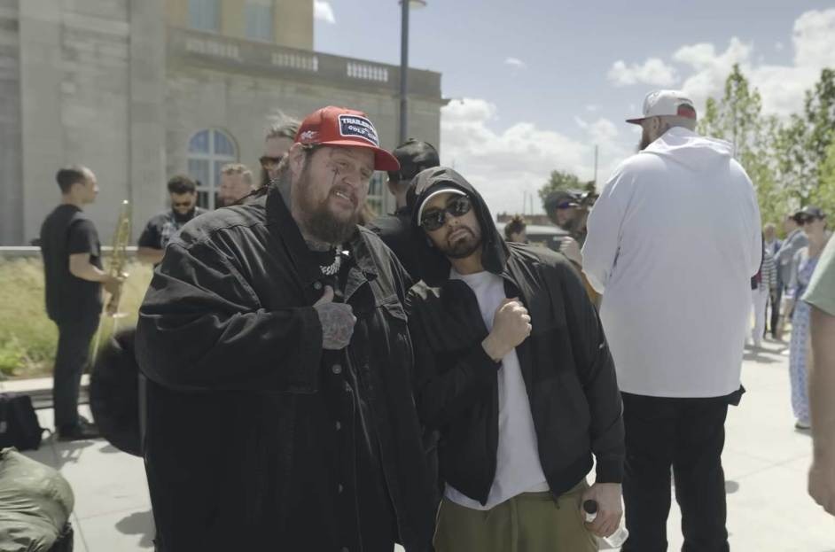 THE BIGGEST HIP-HOP EARTHQUAKE OF 2025 — EMINEM, SNOOP DOGG, DR. DRE ...