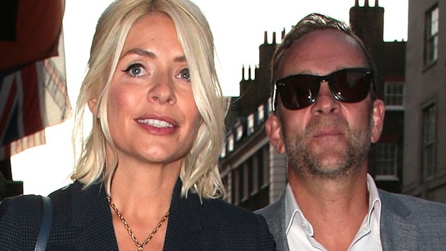 Holly Willoughby REVEALS WHY she bought a new 6-bedroom property for 7 ...