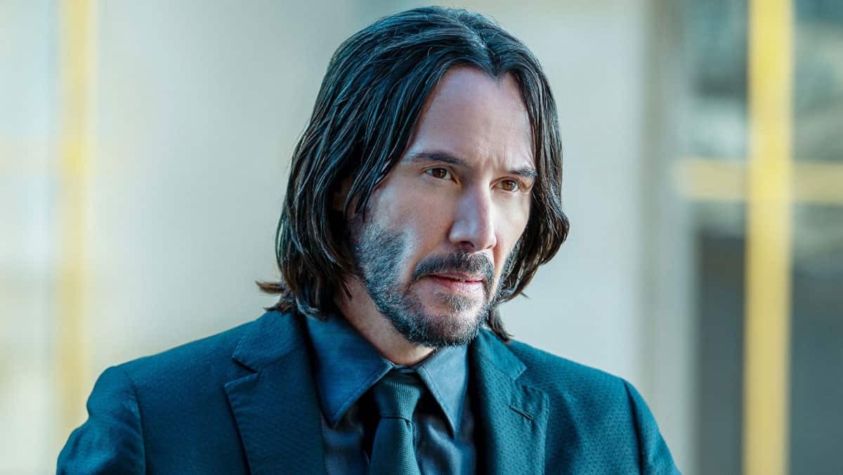 There's Something Wrong With Keanu Reeves and Alexandra Grant's Lifestyle of Castles and ...