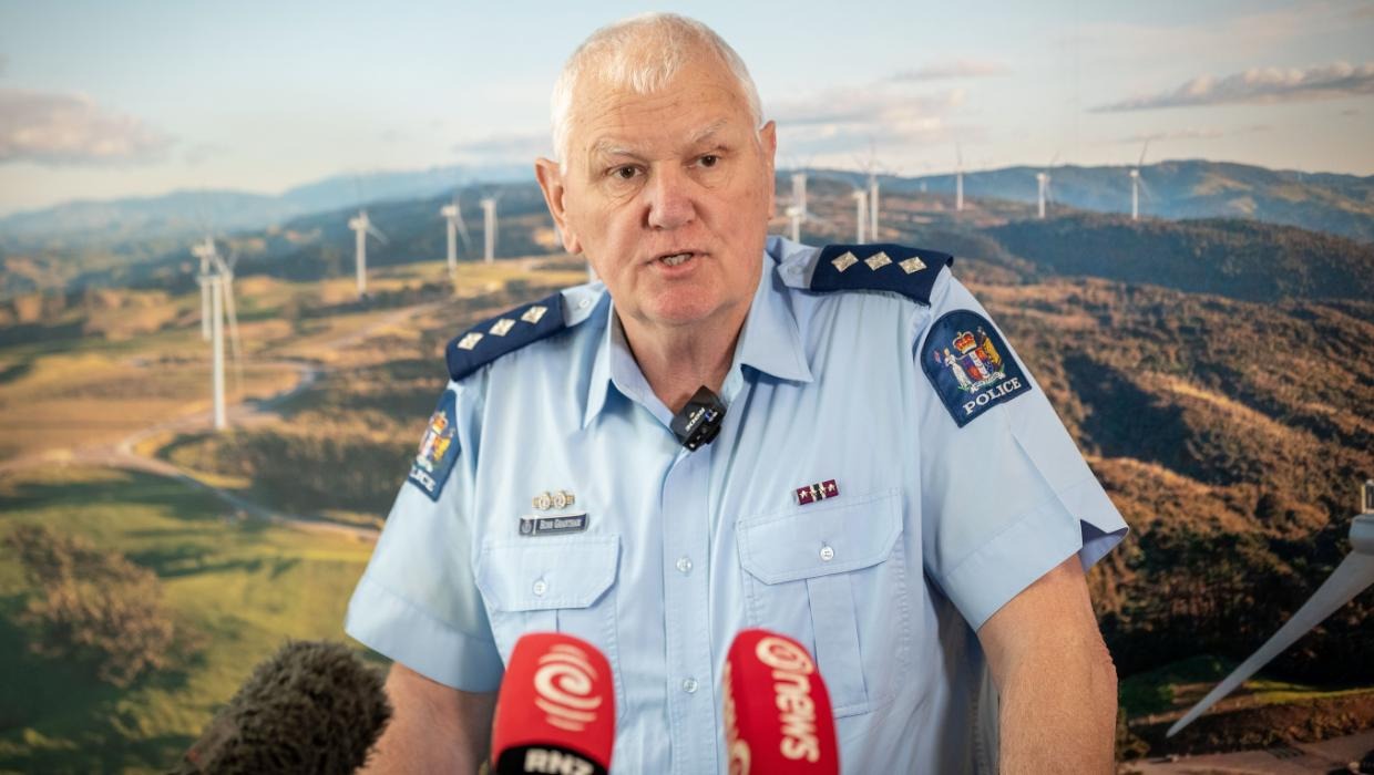 “I KNEW SOMETHING WAS OFF…” — Dean Field’s brother BREAKS SILENCE on ...